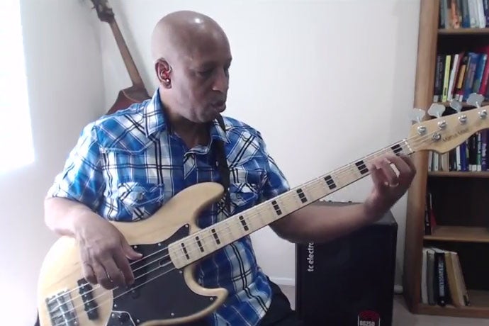 How to Play Root Fifth on Bass Guitar | Elixir® Strings
